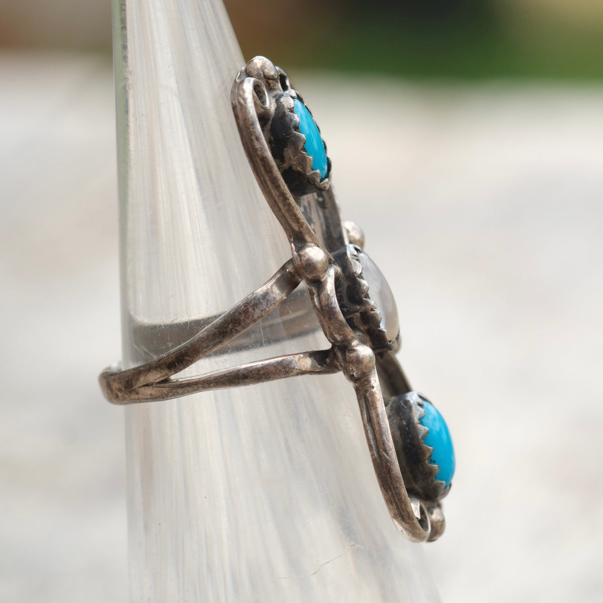 Vintage Sterling Turquoise and Mother Of Pearl Ring 3 – American Decay